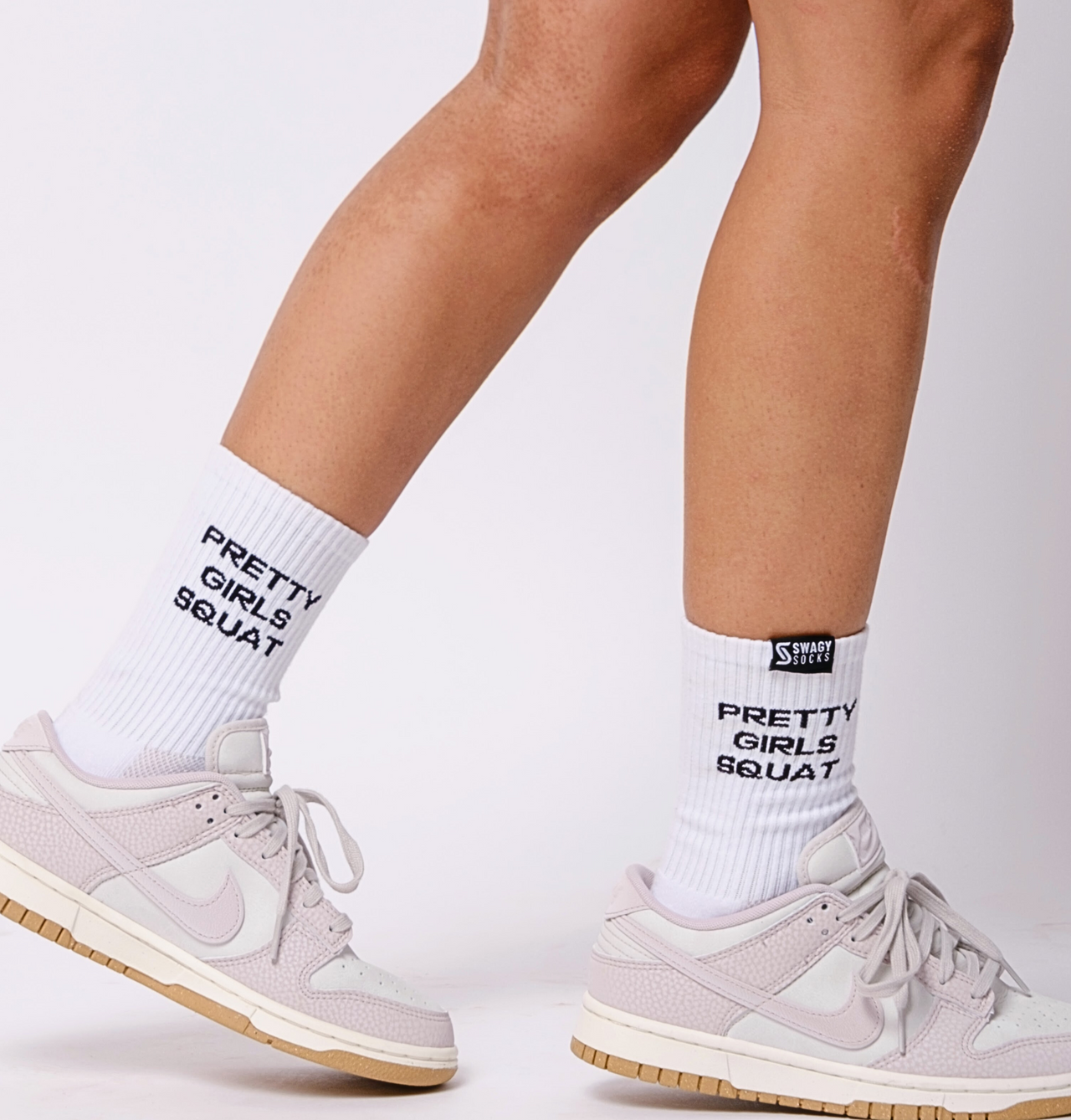 Pretty Girls Squat ™ - Crew Workout Socks – Swagy Socks